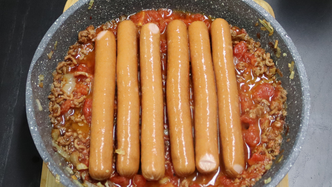 Recette du hot-dog au chili et au fromage avec de la viande hachée